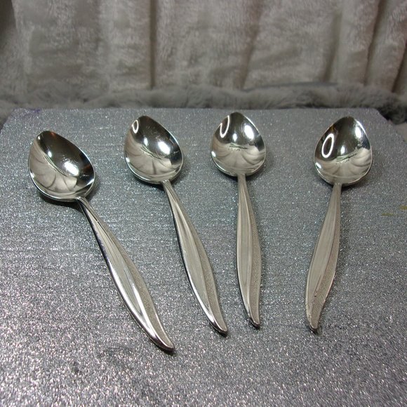 Oneida | Dining | H5 Set Of 4 Teaspoons From Oneidacraft Deluxe ...